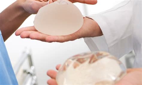 Mamoplastia como é o procedimento Formula