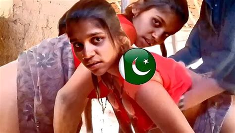 Pakistani Do Ladko Ne Ek Heera Mandi Lahore Randi Baaz Ladki Ko Pakad