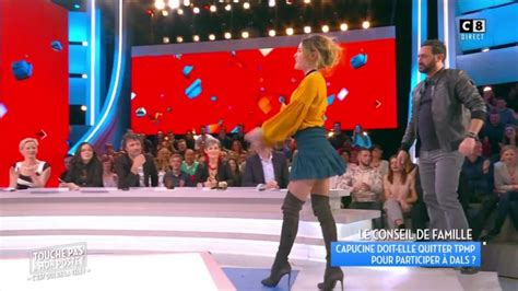 Oops Capucine Anav montre sa culotte lors d une danse très sexy