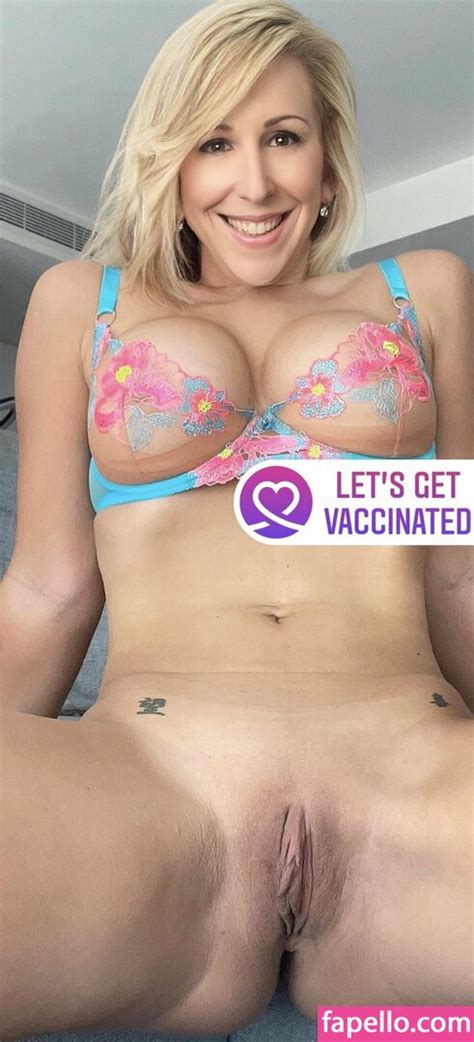 BondiMiss Bondicumslut Missbondi Nude Leaked OnlyFans Photo 1