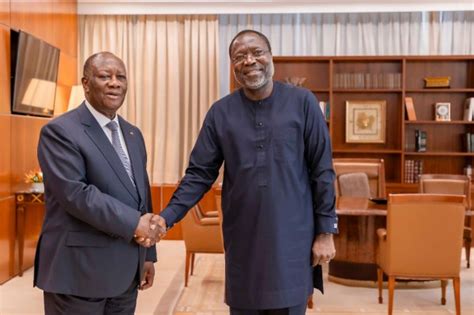 Côte d Ivoire Alassane Ouattara échange avec le Président de la