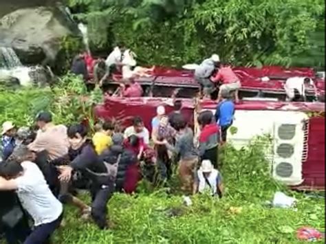 Bus Rombongan Warga Tangsel Terjun Ke Jurang Di Guci Tegal Linimassa Id