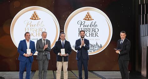 Ferrero Rocher crea la denominación pueblo Ferrero Rocher para