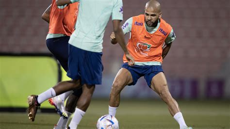 Ex mulher diz que não questionou Daniel Alves sobre versões Sei que é