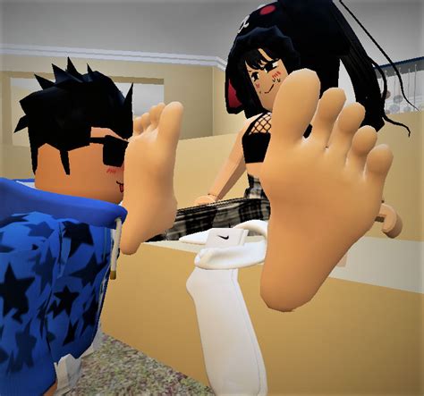 He Licks Her Very Sweaty Roblox Feet By Miarobloxfeetandsock On Deviantart