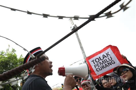 Aksi Tolak Pemilu Curang Di Gedung KPU Pusat Foto 9 1990769