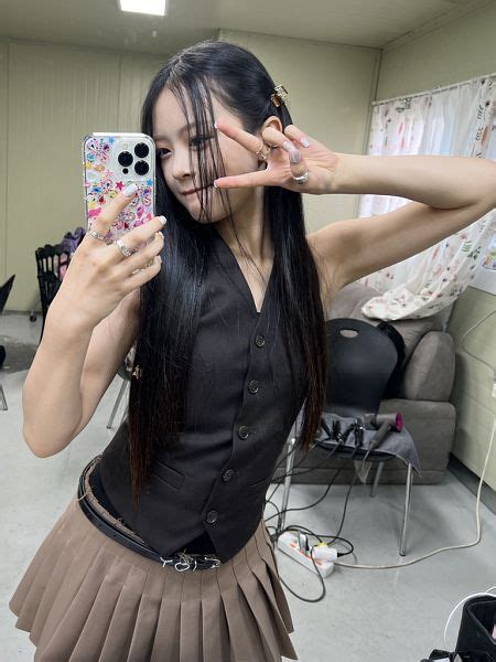 Pham Hanni Image Asiachan Kpop Image Board