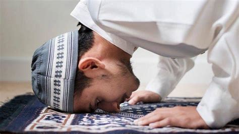 Orang Yang Salat Tapi Malah Masuk Neraka Naudzubillah Simak Lima