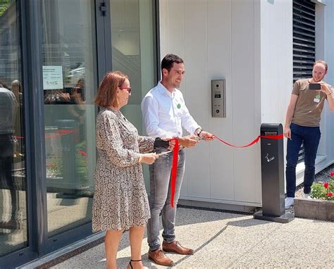 Dardilly La société déco construction Femat inaugure son nouveau