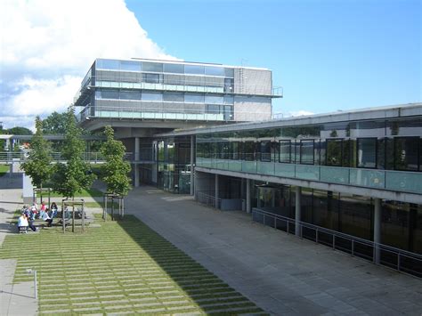 Wirtschaftsrecht an der FH Westküste studieren