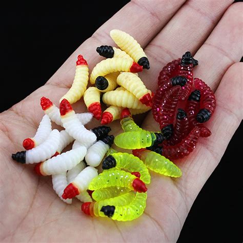 100PCS 2 4cm Fishing Lure Maggot Grub Soft Baits Worms Fishing Baits