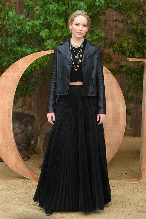 Introducir Imagen Outfit Con Falda Negra Larga Abzlocal Mx