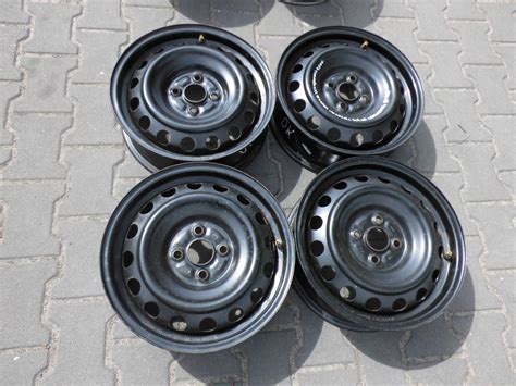 FELGI TOYOTA YARIS II z czujnikami 4x100 ET39 15 11111111 za 450 zł z