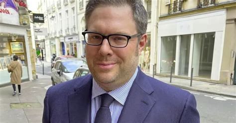 Mathieu Bock Côté à la une d un magazine sur l élégance masculine