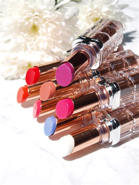 Im Test neuen LOréal Color Riche Plump Shine Lippenstifte