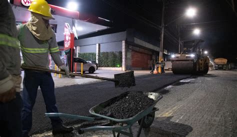 Obras de pavimentação avançam em quatro bairros de Mogi das Cruzes esta
