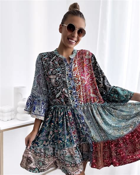 Royalfashion Wzorzysta kolorowa damska krótka sukienka Wielokolorowe