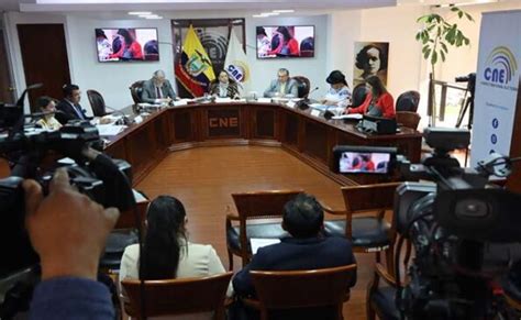 CNE proclamó resultados definitivos de binomio presidencial y