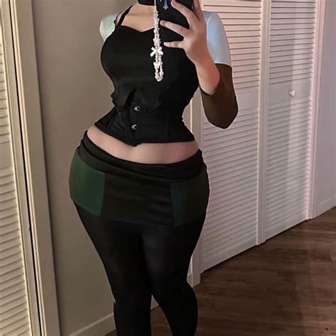 Chat With Mommy Goth Gf Clara Femdom Submissive