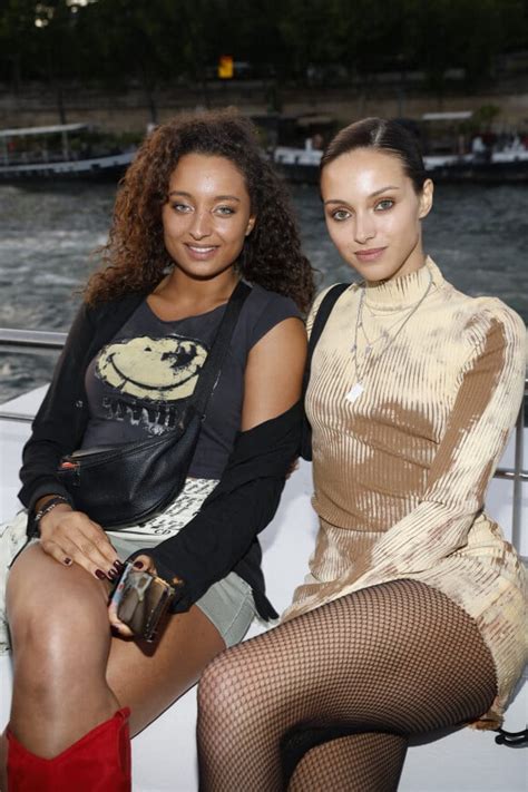 Yannick Noah Sa Fille Jenaye D Une Beaut Folle Totalement Nue En