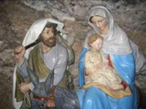 Carácter sagrado de la familia por el obispo de Segovia César Franco