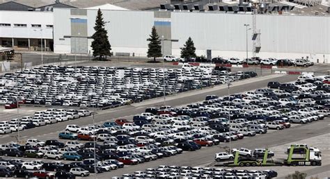 Las ventas de coches crecen por séptimo mes seguido y acumulan un alza