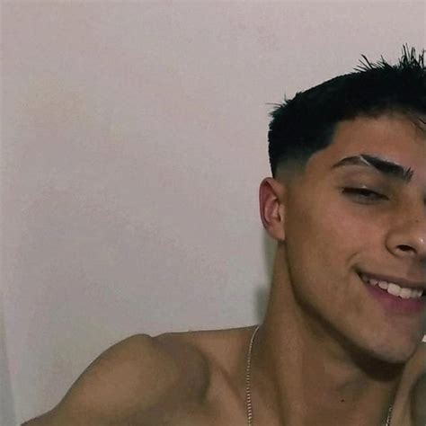 𝑭𝒊𝒍𝒊𝒑𝒆 filipe fermiano7 Threads Say more