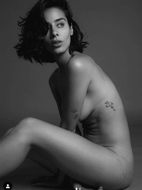 Esmeralda Pimentel Pos Desnuda Y Mostr Sus Estr As La Belleza Est