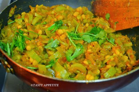 Snake Gourd Curry Pudalangai Poriyal Tasty Appetite