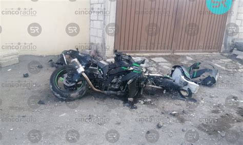 Motociclista muere al chocar contra objeto fijo en Cañada Morelos
