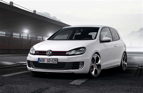 Volkswagen celebra el 40º aniversario del Golf GTI Mega Autos