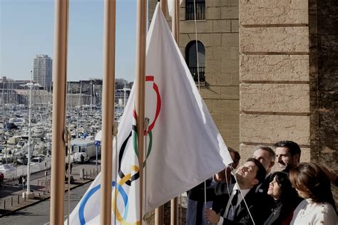 Jeux De Paris 2024 La Flamme Olympique Commencera Son Parcours En
