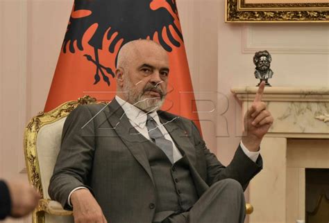Edi Rama shkarkon ministrin e Punëve të Brendshme Lajmet e fundit Zëri