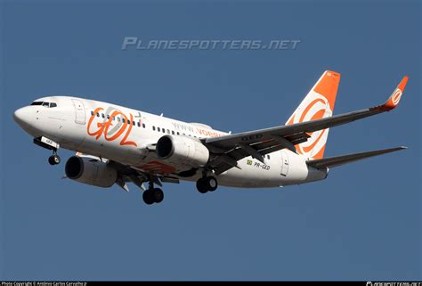 PR GED GOL Transportes Aéreos Boeing 737 7EH WL Photo by Antônio