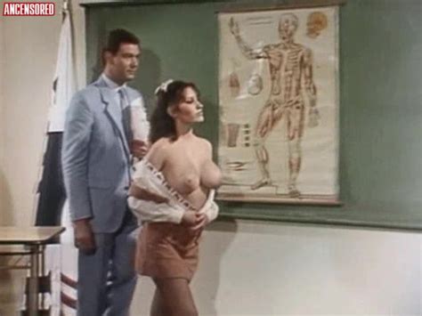 Unknown Nuda 30 Anni In Las Colegialas Se Divierten
