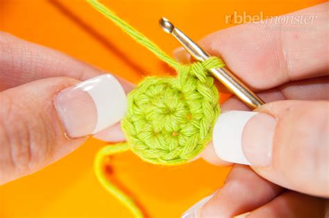Kreise häkeln in Spiralrunden Häkeln lernen für Anfänger Anleitung