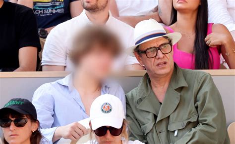 Photo Marc Lavoine Et Son Fils Roman Dans Les Tribunes Des
