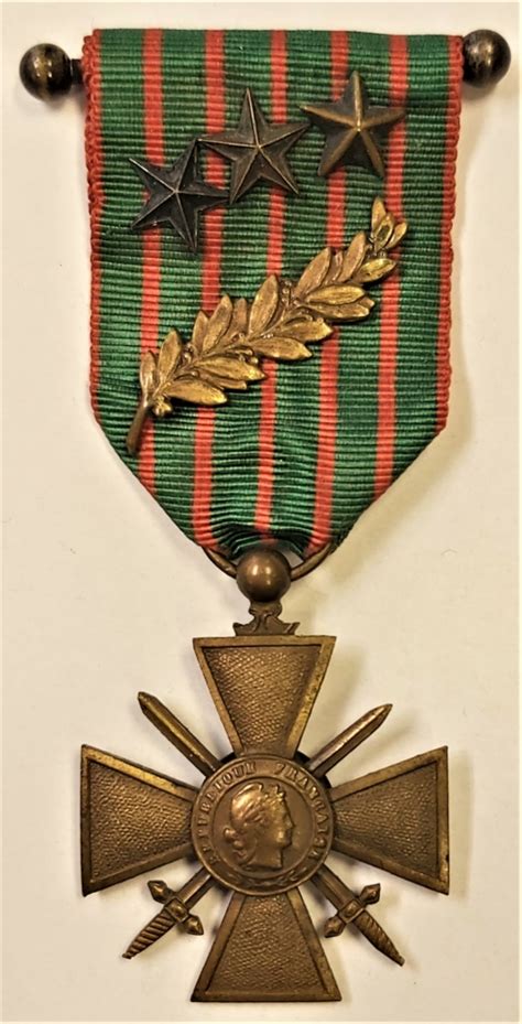 CROIX DE GUERRE 1914 1918 THE CROSS OF WAR WITH PALM BLADE AND