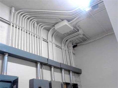 Instalaciones Hidráulicas Eléctricas y Sanitarias at emaze Presentation