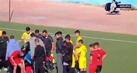 Muere un futbolista de 17 años tras recibir una fuerte patada durante