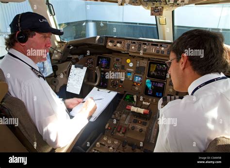 Boeing Expands Pilot Training Network Pilot Career News Pilot