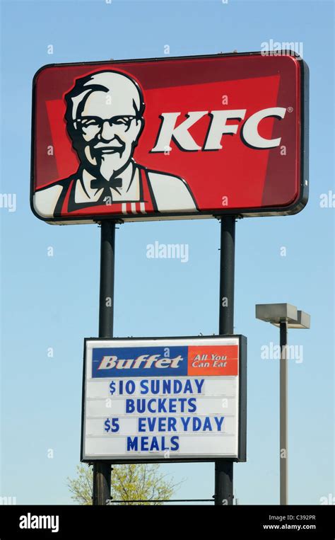 Kfc fastfood restaurant Fotos und Bildmaterial in hoher Auflösung Alamy