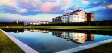 Vintage Day At The Palace La Reggia Di Venaria BookingPiemonte