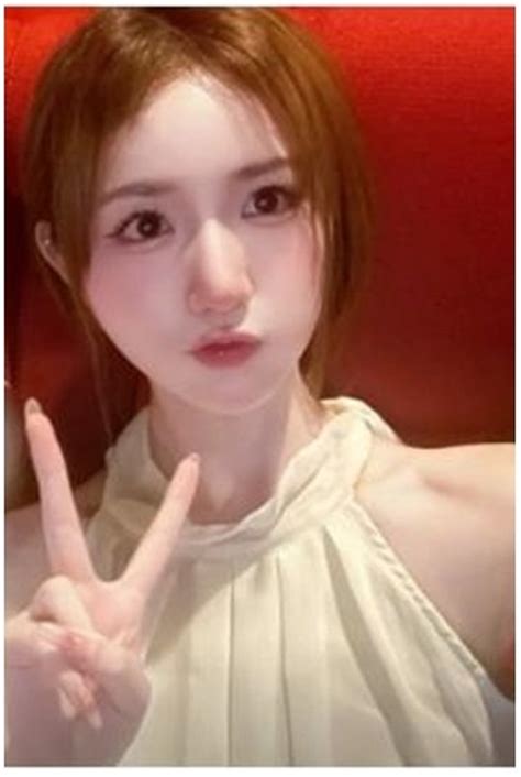 Hot girl TikTok bị phát tán clip nhạy cảm nói gì sau lùm xùm