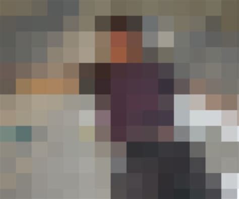 IMAGENS FORTES Assaltante tenta esfaquear morador mas é capturado e