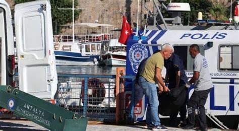 Antalya Da Denizde Erkek Cesedi Bulundu Antalya Haberleri