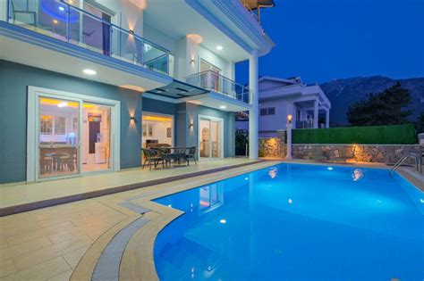 Fethiye Ovacık ta Muhteşem Doğa Manzaralı Özel Havuzlu Modern Villa