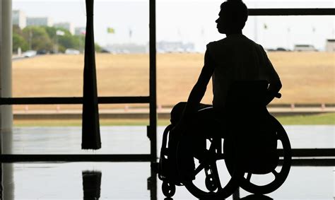 Pessoas deficiência são excluídas do mercado de trabalho mostra
