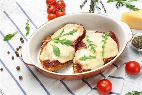 Receta fácil de Pollo Parmesano Recetas Nestlé