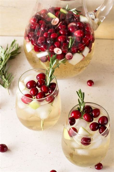21 Refreshing Cocktails And Mocktails To Impress For Christmas